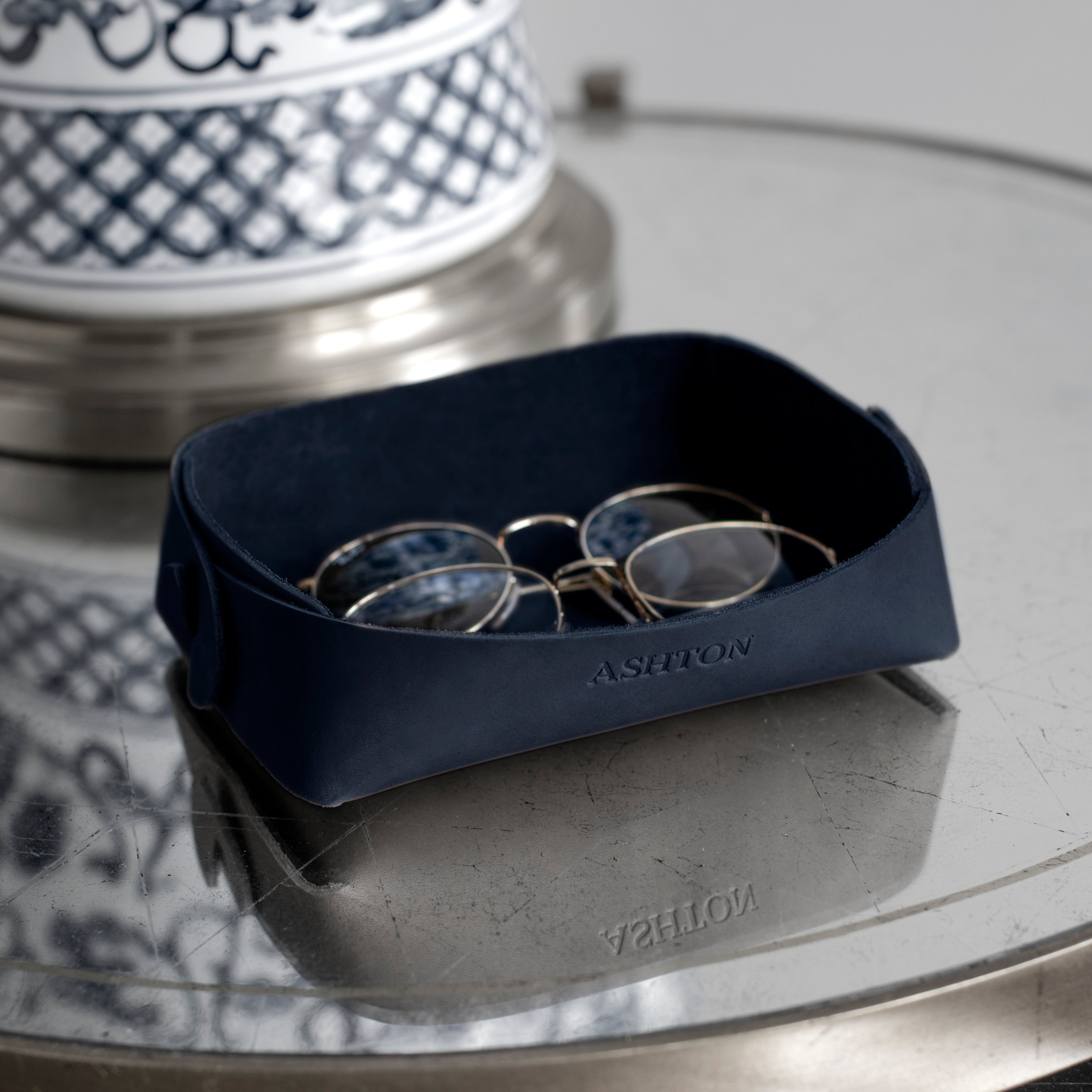 Nine Reasons Our Personalized Leather Folded Valet Tray is Right for Y ...
